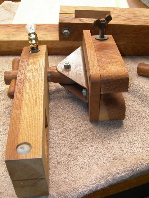 Checkering Cradle | Rick Averill’s Home Page